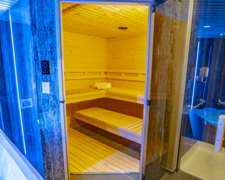 Contrast Therapy: The Benefits of the Sauna and Cold Plunge - Float Magic